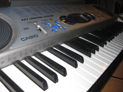 Amazon.com: Casio LK-43 Lighted Keyboard: Musical Instruments
