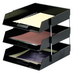 Liste de couple de Tristan G. et Camille S. (rangement, papier, canap ...