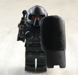 legos for sale: LEGO Gears of War Custom marcus fenix 2" Minifig
