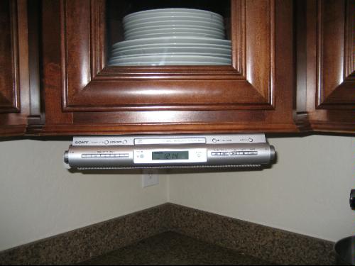 Amazon.com: Sony ICFCDK50 Under Cabinet Kitchen CD Clock Radio: Electronics