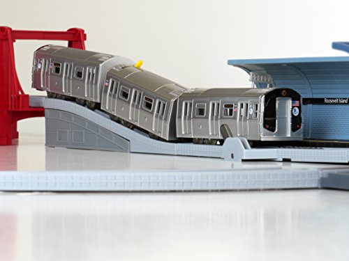 LEC USA 2000 MTA New York City Subway Battery Operated Train Set Toys ...