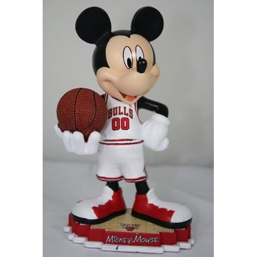 Amazon.com : Chicago Bulls NBA 8" Mickey Mouse Figurine : Sports Fan ...
