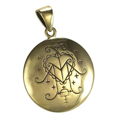 LOVE: LOVE CHARMS AND AMULETS