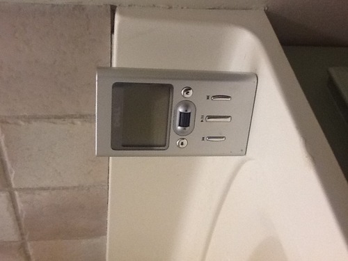 Amazon.com : Dell 20GB DJ-20 Generation 2 Digital Jukebox/MP3 Player ...