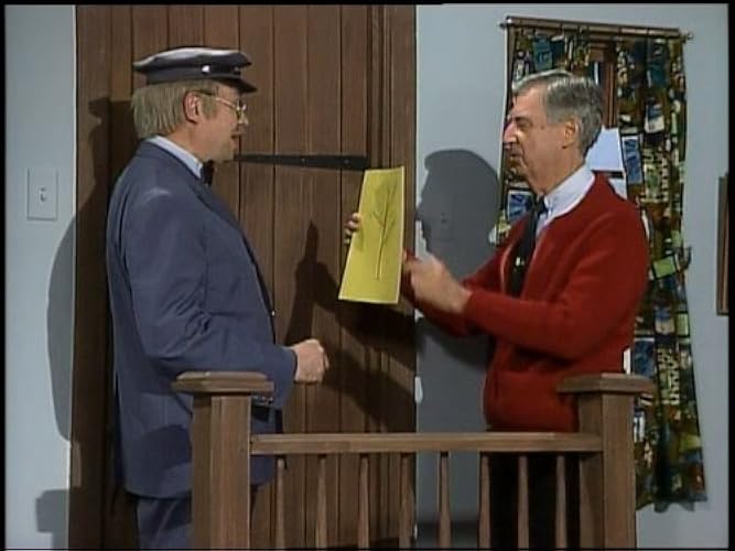 Watch The Best of Mister Rogers' Neighborhood Season 2001 Episode 1761 ...