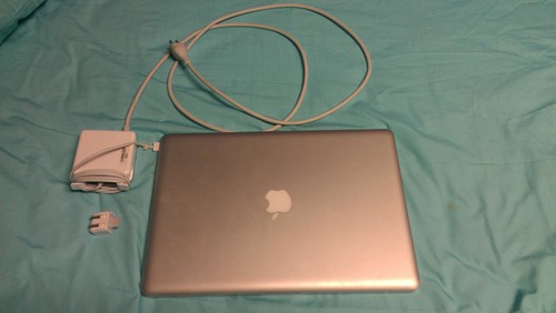 Low Cost Apple MacBook Pro MD322LL/A 15.4-Inch Laptop (OLD VERSION ...