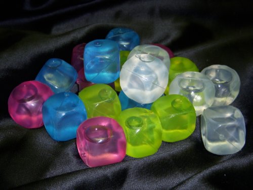 :REUSABLE PLASTIC ICE CUBES 20 COUNT PER CONTAINER MULTI-COLOR ...