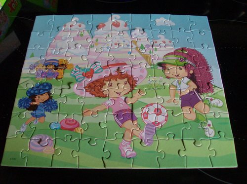 Amazon.com: Strawberry Shortcake 63pc. Puzzle-Soccer Match: Toys & Games