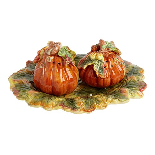 Dining Party Buffet of Pumpkin Halloween Dinnerware Sets and Centerpieces