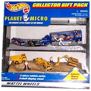 Amazon.com: Hot Wheels - Planet Micro - Collector Gift Pack - 2 Micro ...