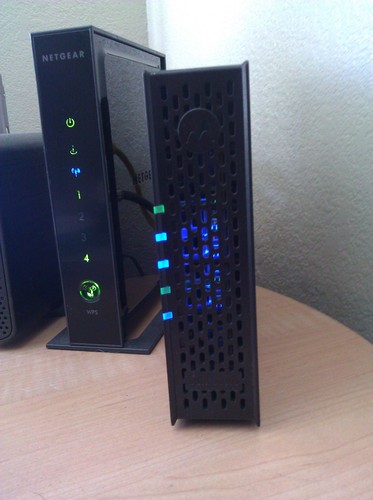 Amazon.com: Motorola SB6120 SURFboard DOCSIS 3.0 eXtreme Broadband ...