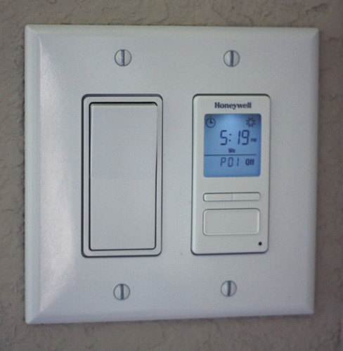 NEW! Indoor Programmable Light Wall Outlet Switch Timer - Motor/Lights ...