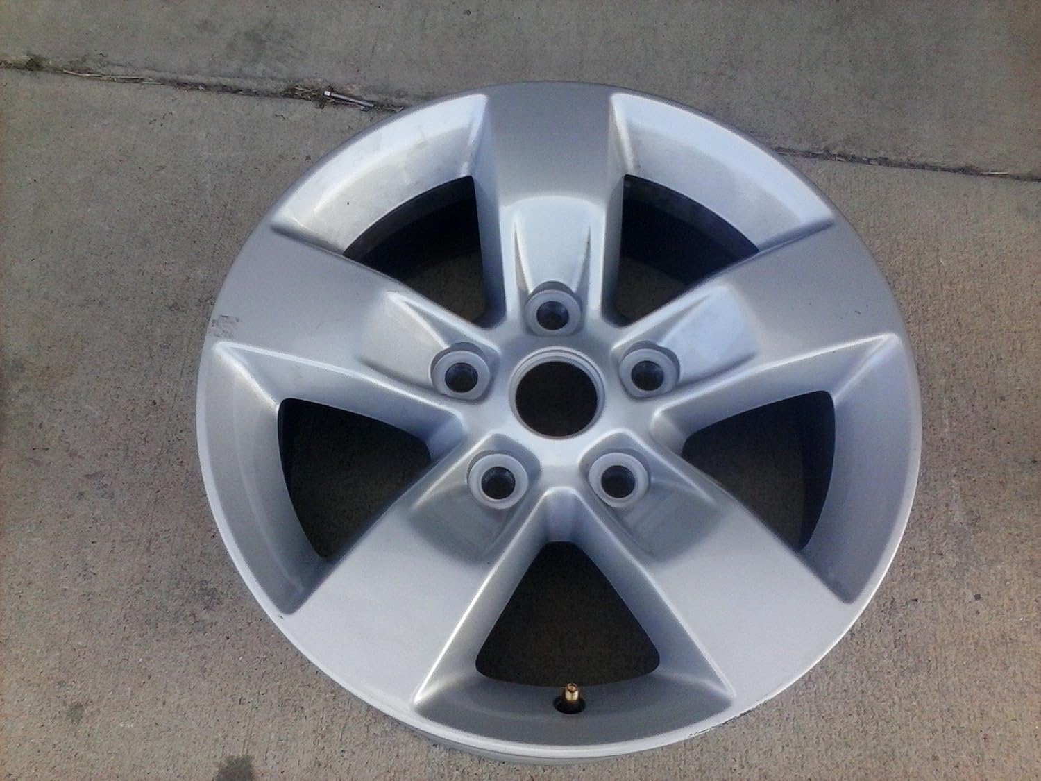 Are all OEM 17" alloys the same size? (17x8 +25.4mm) | DODGE RAM FORUM